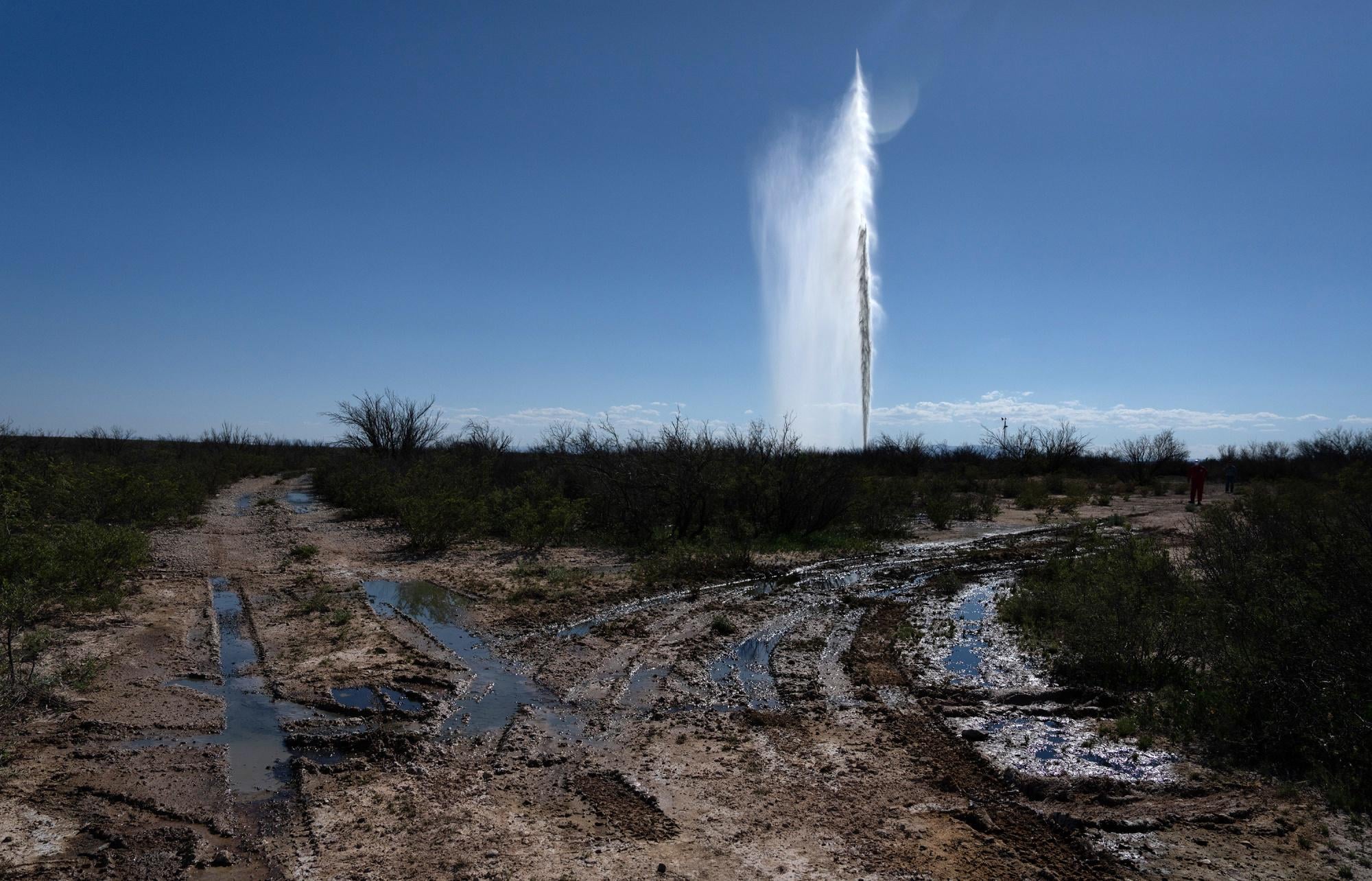 Texas Oil Boom Spawns a Toxic Crisis of the Industry’s Own Making ...